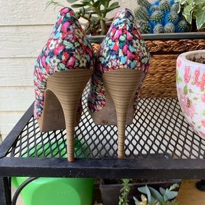 Jessica Simpson | Shoes | Jessica Simpson Floral Given2 Pump | Poshmark